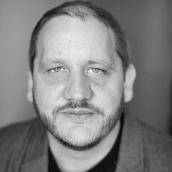 Tony Way stars in the final season of Netflix's hit comedy-drama ...